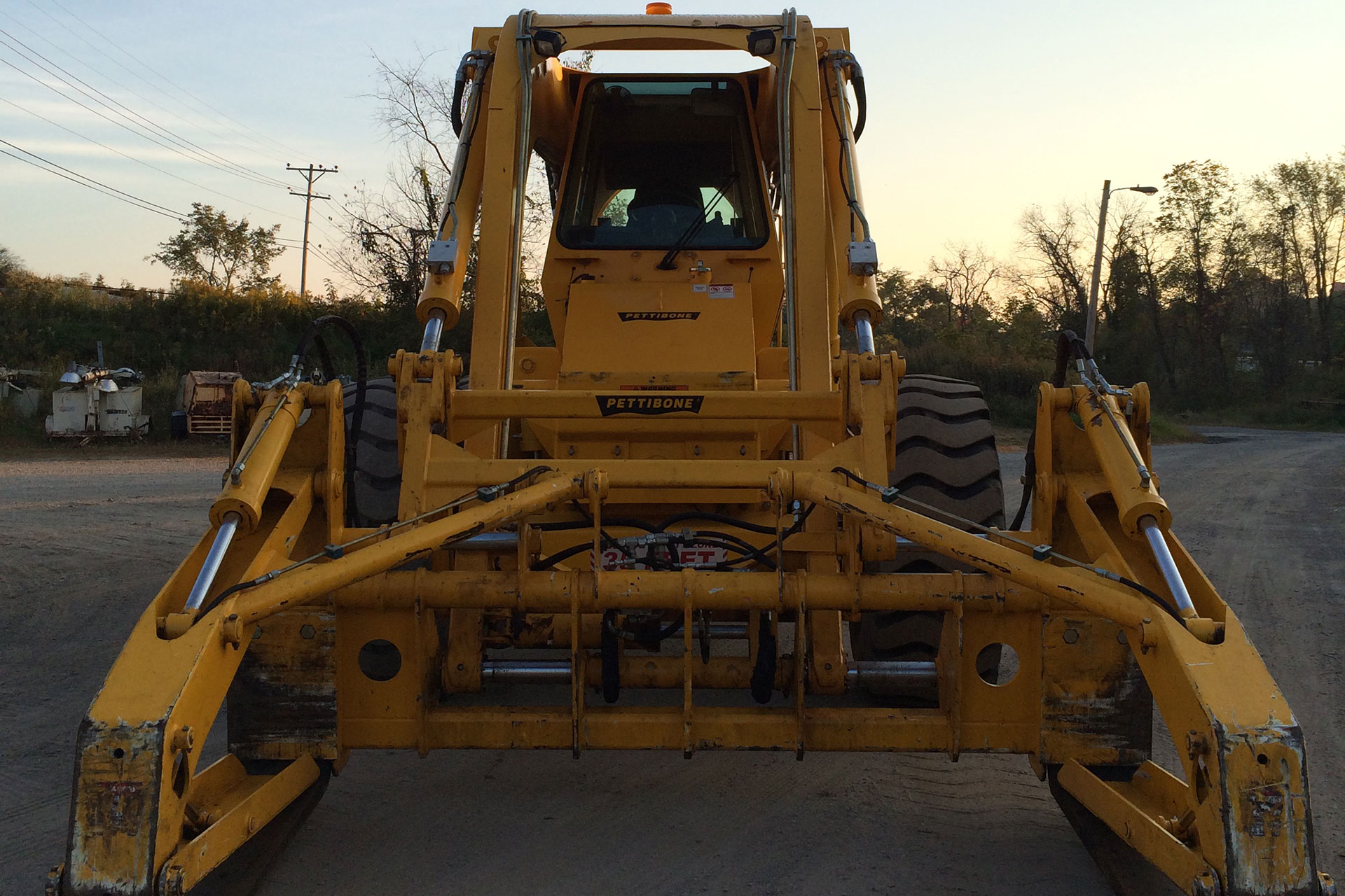 Building and Heavy Construction Equipment for Sale | Advanced Builders