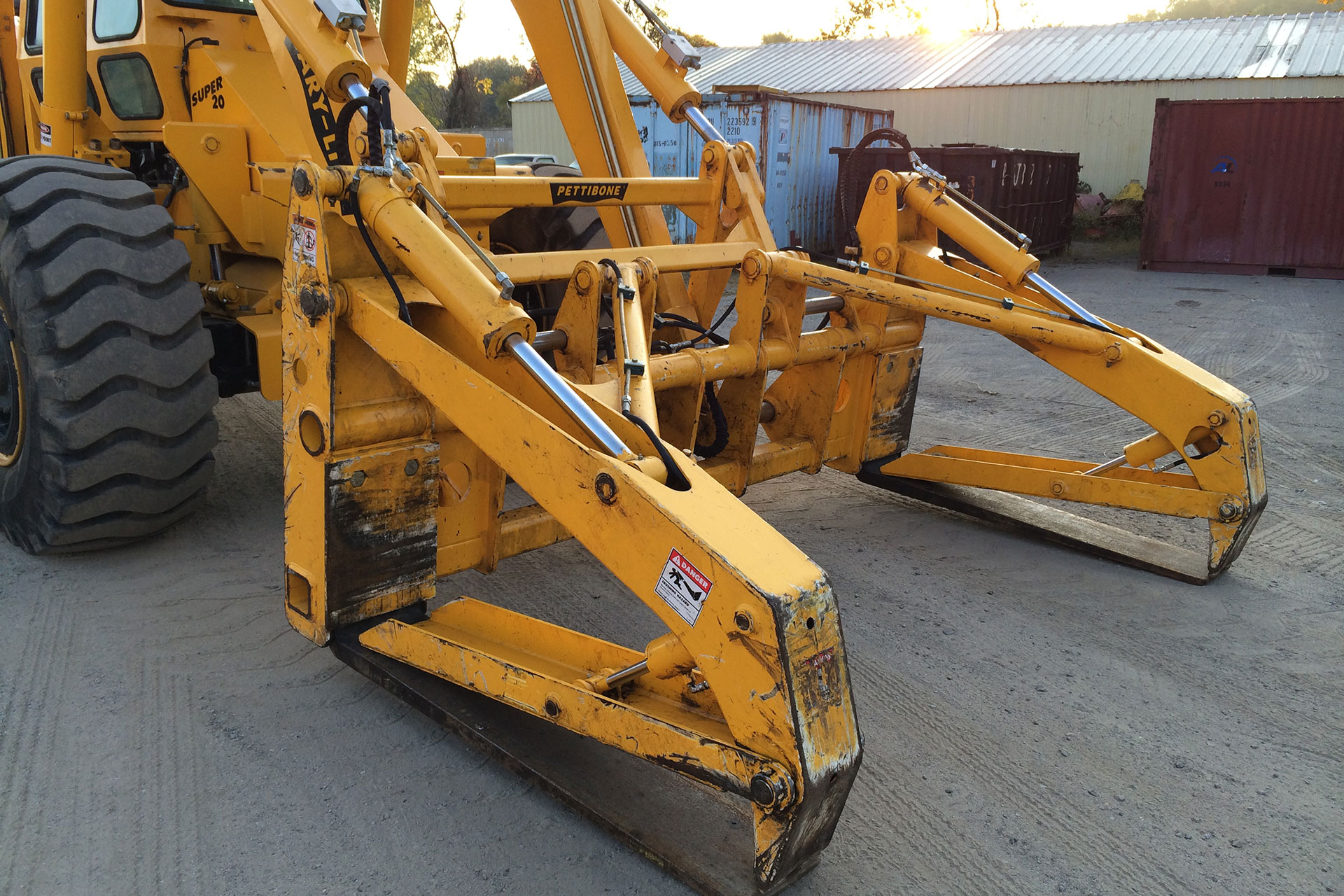 Building and Heavy Construction Equipment for Sale | Advanced Builders
